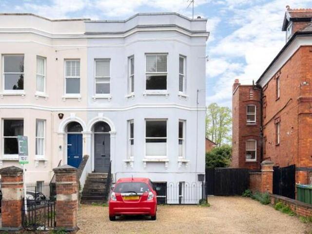 2 Bedroom Shared Living/roommate Cheltenham Gloucestershire 100132636