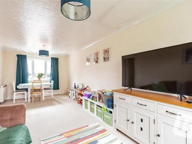 2 Bedroom Shared Living/roommate Chelmsford Essex 101059678