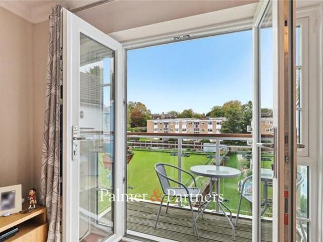 2 Bedroom Shared Living/roommate Chelmsford Essex 98296962