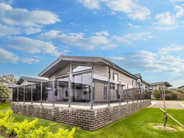 2 Bedroom Shared Living/roommate Church Farm Holiday Park Church Farm Holiday Park N/A 86118222