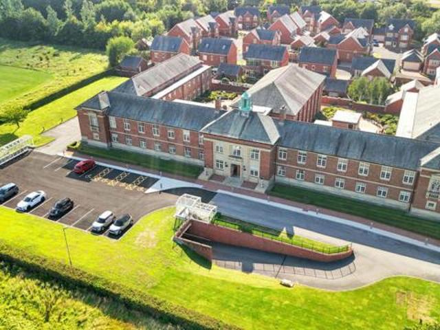 2 Bedroom Shared Living/roommate Colne Lancashire 98687899