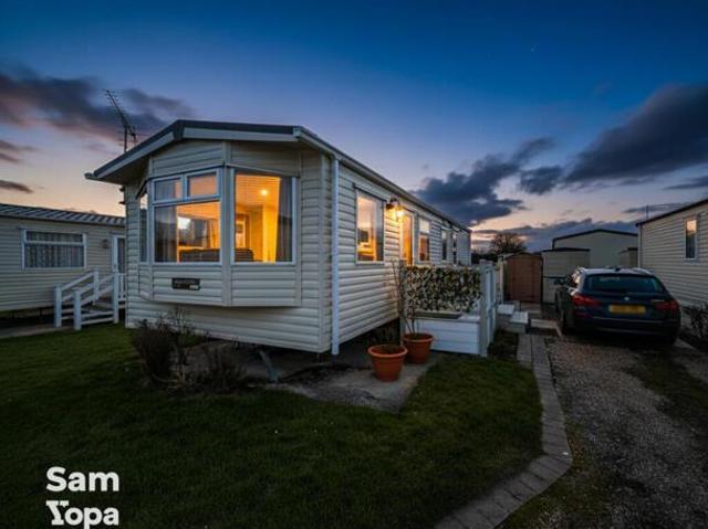 2 Bedroom Shared Living/roommate Colchester Essex 99608325