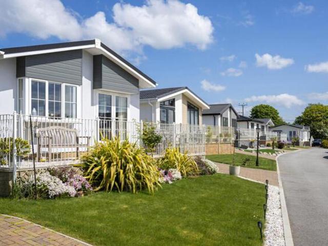 2 Bedroom Shared Living/roommate Cornwell Cornwall 100917493