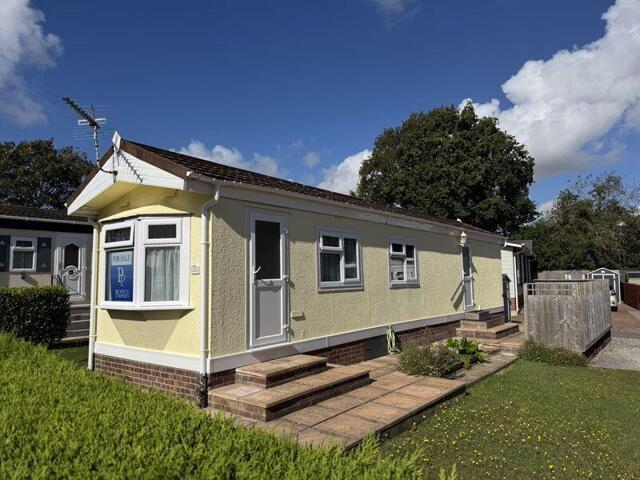 2 Bedroom Shared Living/roommate Corfe Road Corfe Road 98612515