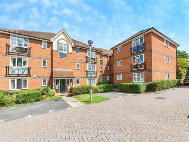 2 Bedroom Shared Living/roommate Crowthorne Berkshire 99092439
