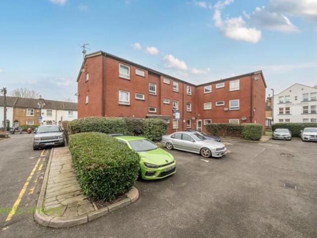 2 Bedroom Shared Living/roommate Croydon Greater London LS99926105
