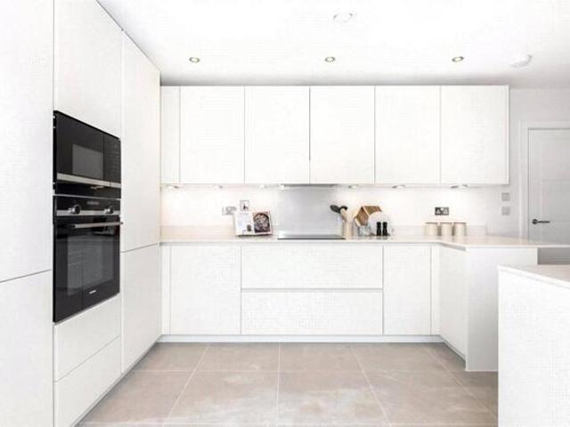 2 Bedroom Shared Living/roommate Croydon Greater London LS100953490
