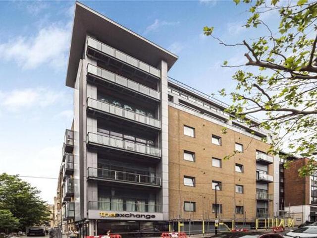 2 Bedroom Shared Living/roommate Croydon Greater London LS100191924