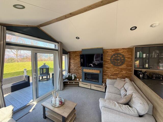 2 Bedroom Shared Living/roommate Dunoon Argyll And Bute LS99608366
