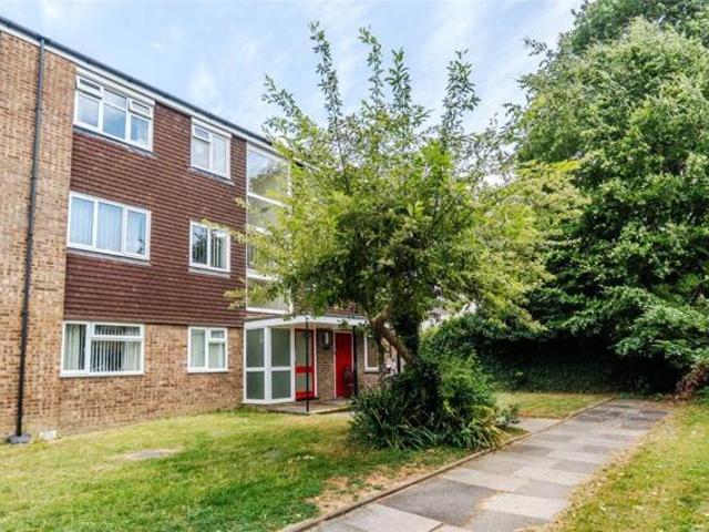 2 Bedroom Shared Living/roommate Dunstable Central Bedfordshire 98119566