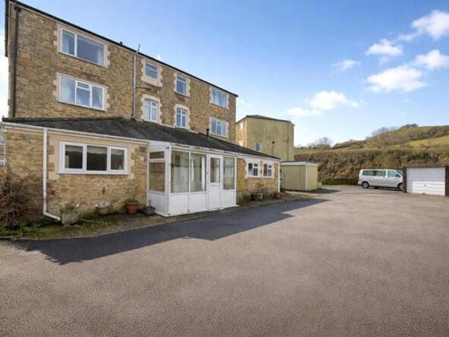 2 Bedroom Shared Living/roommate Dorset Dorset LS100132284