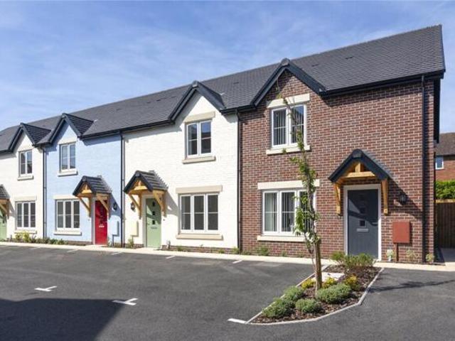 2 Bedroom Shared Living/roommate Evesham Worcestershire LS99345130