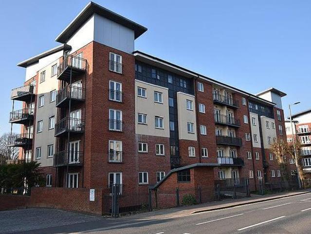 2 Bedroom Shared Living/roommate Exeter Devon 100263322