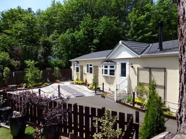 2 Bedroom Shared Living/roommate East Sussex Kent 98204593