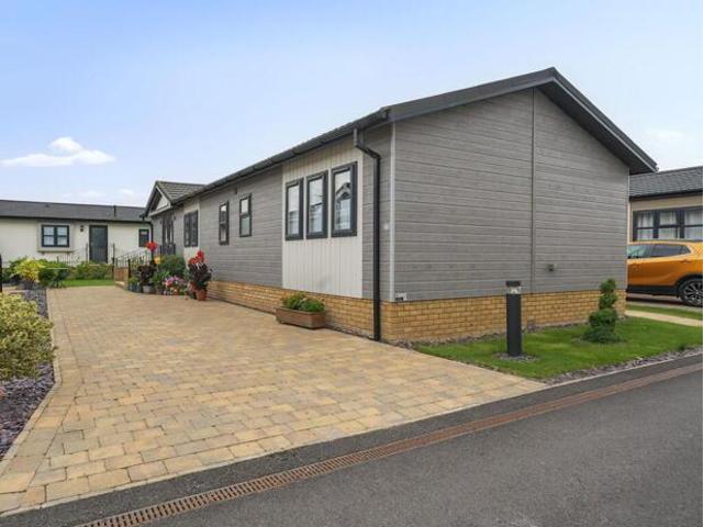 2 Bedroom Shared Living/roommate Eastbourne East Sussex 100426665