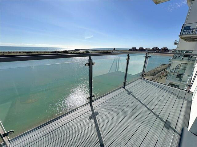 2 Bedroom Shared Living/roommate Eastbourne East Sussex 99277849