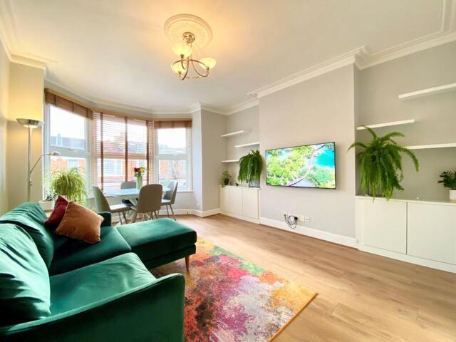 2 Bedroom Shared Living/roommate Enfield Greater London LS100614810