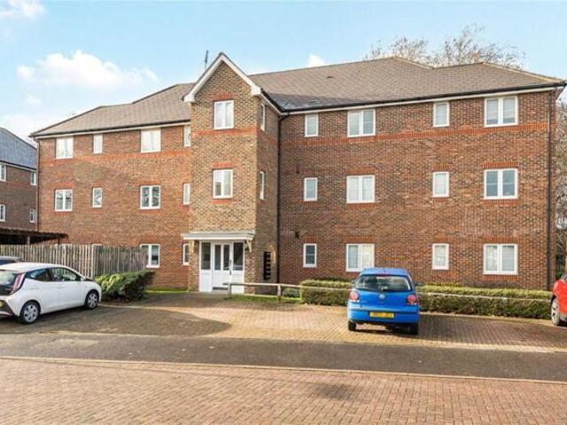 2 Bedroom Shared Living/roommate Epsom Surrey LS100398577