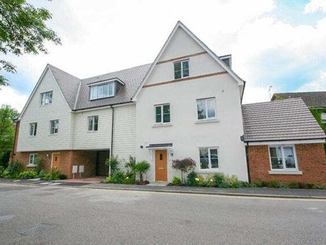 2 Bedroom Shared Living/roommate Epping Forest Great London 100426407