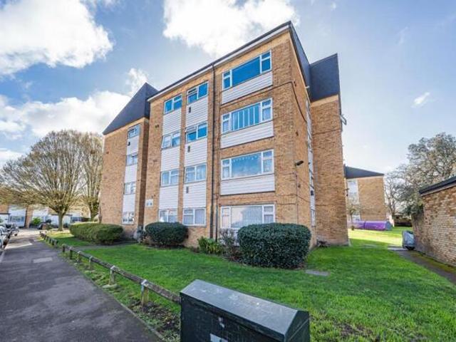 2 Bedroom Shared Living/roommate Feltham Greater London 100855075