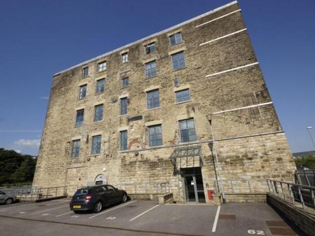 2 Bedroom Shared Living/roommate Glossop Derbyshire 98612140