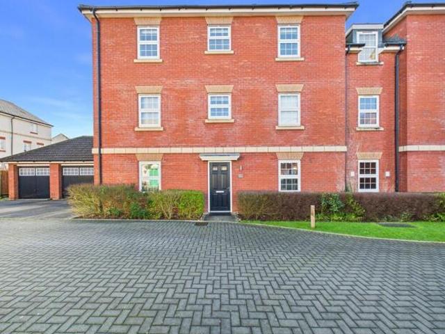 2 Bedroom Shared Living/roommate Gloucester Gloucestershire 99236899