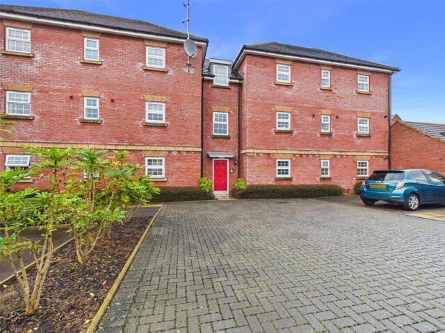 2 Bedroom Shared Living/roommate Gloucester Gloucestershire 99290562