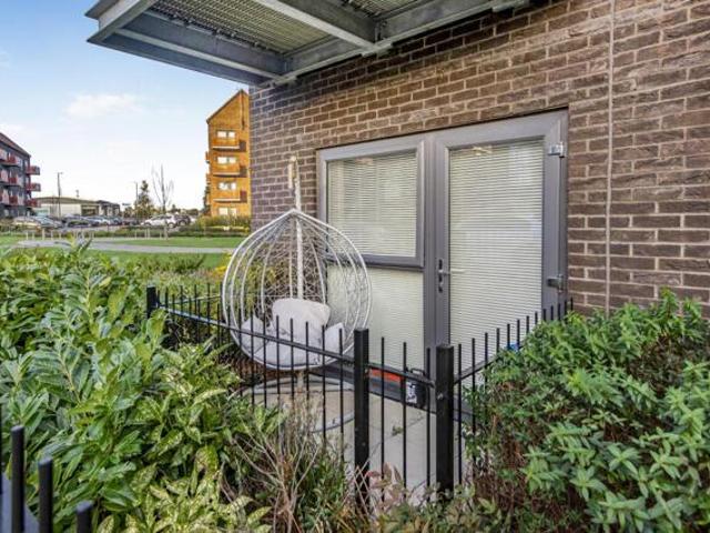 2 Bedroom Shared Living/roommate Grays Thurrock 99161684