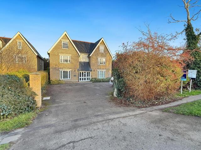 2 Bedroom Shared Living/roommate Great Shelford Cambridgeshire 98800906
