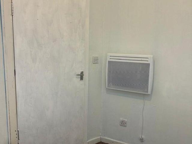 2 Bedroom Shared Living/roommate Greater Manchester England 97420635