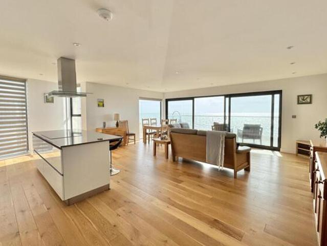 2 Bedroom Shared Living/roommate Hythe Hampshire 99092690