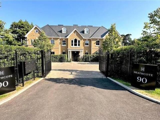 2 Bedroom Shared Living/roommate Hadley Wood Greater London 98969224