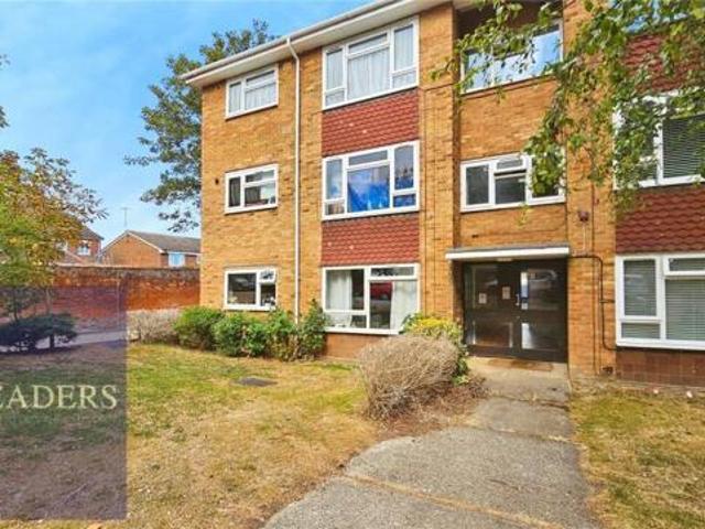 2 Bedroom Shared Living/roommate Halstead Essex LS100023730