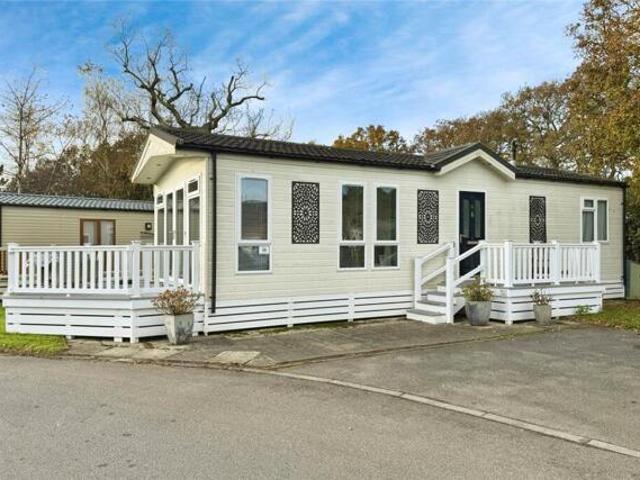 2 Bedroom Shared Living/roommate Hampshire Hampshire 101678912