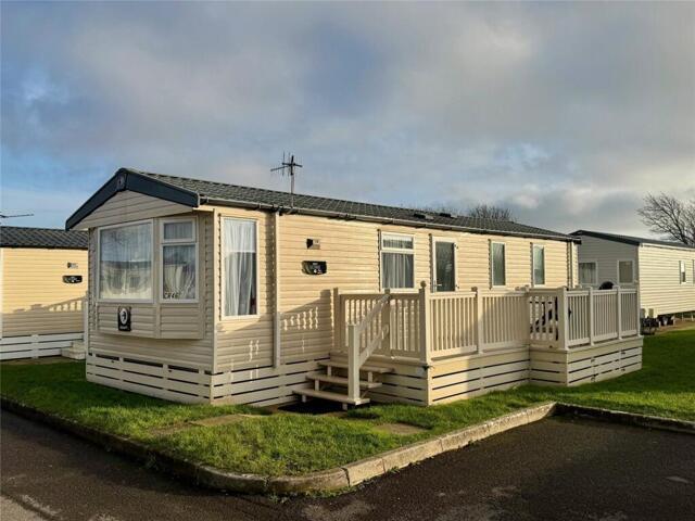2 Bedroom Shared Living/roommate Hampshire Hampshire 99839983