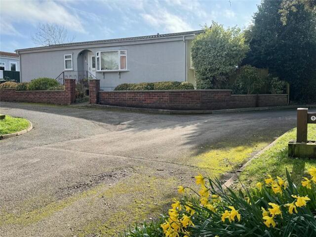 2 Bedroom Shared Living/roommate Hampshire Hampshire LS100366472