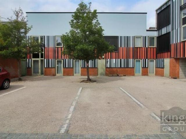 2 Bedroom Shared Living/roommate Harlow Essex 98262730