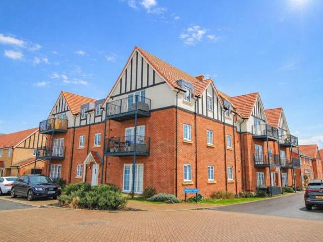 2 Bedroom Shared Living/roommate Harlow Essex 99688537