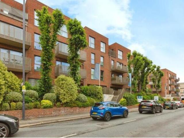 2 Bedroom Shared Living/roommate Harrow Great London 100579087
