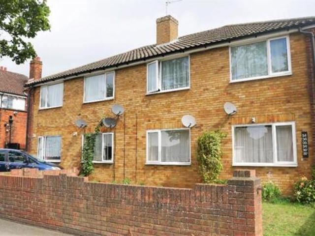 2 Bedroom Shared Living/roommate Hayes Greater London LS100097081