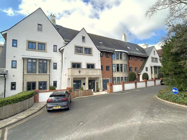 2 Bedroom Shared Living/roommate Haywards Heath West Sussex LS101996106