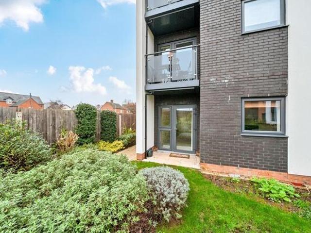 2 Bedroom Shared Living/roommate Hereford Herefordshire 100058296