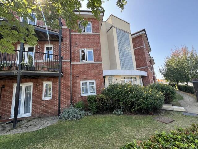 2 Bedroom Shared Living/roommate Hillingdon Great London 100767793