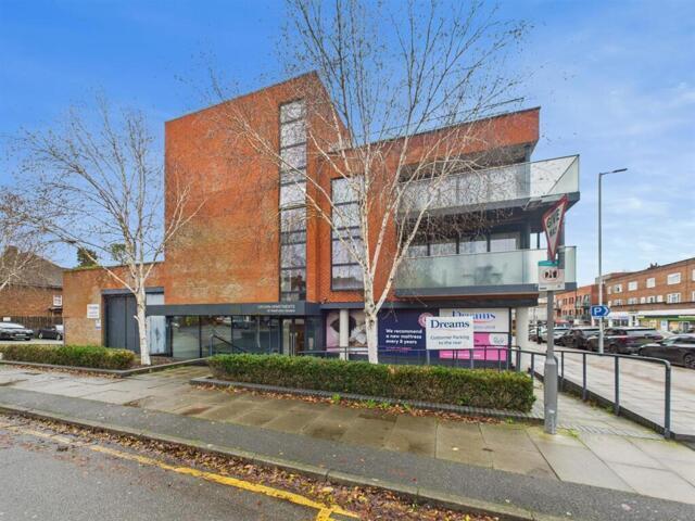 2 Bedroom Shared Living/roommate Hillingdon Great London 99608281
