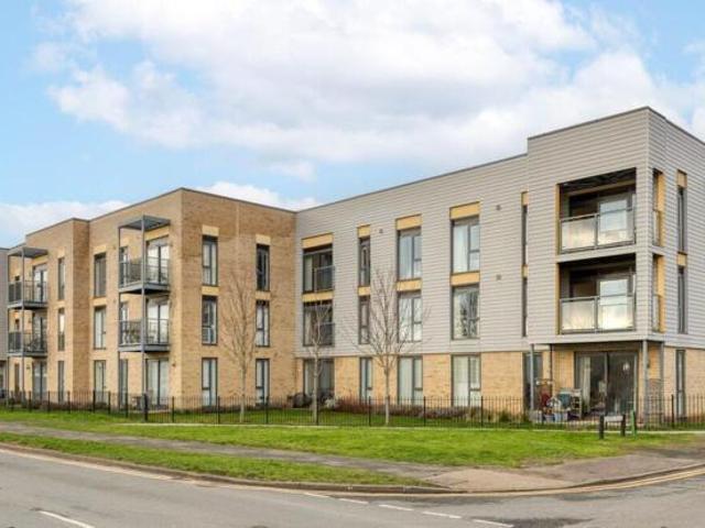 2 Bedroom Shared Living/roommate Hitchin Hertfordshire LS100058067