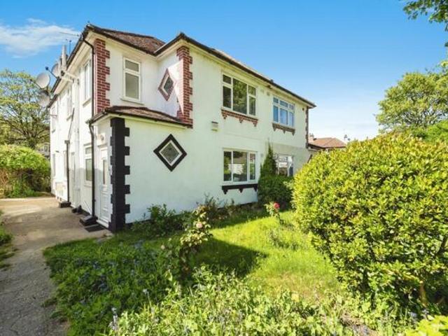 2 Bedroom Shared Living/roommate Hornchurch Greater London LS101379065