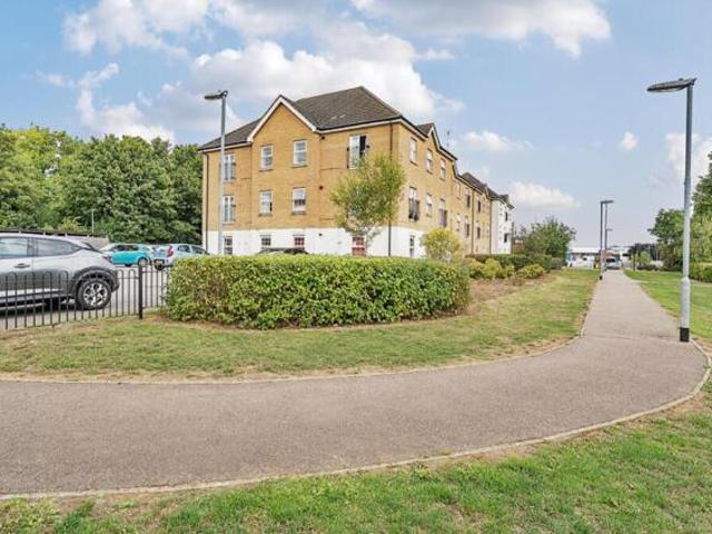 2 Bedroom Shared Living/roommate Houghton Regis Bedfordshire LS99688173