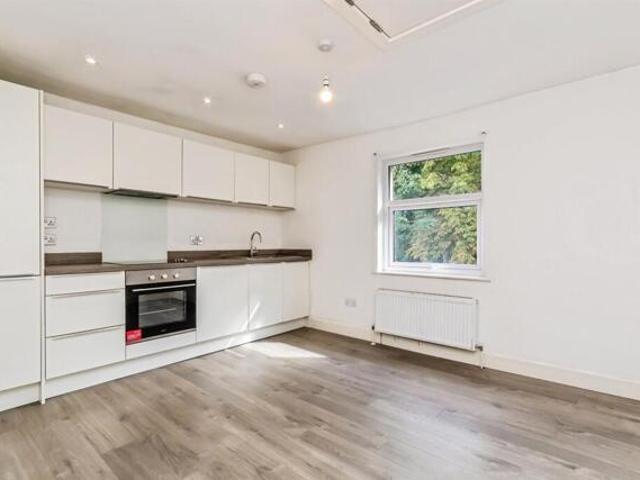 2 Bedroom Shared Living/roommate Kent Kent LS99029024