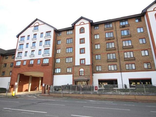 2 Bedroom Shared Living/roommate Kingston Upon Thames Greater London LS101119283