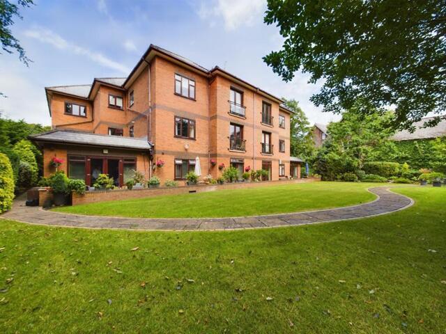 2 Bedroom Shared Living/roommate Knowsley Merseyside LS99986668